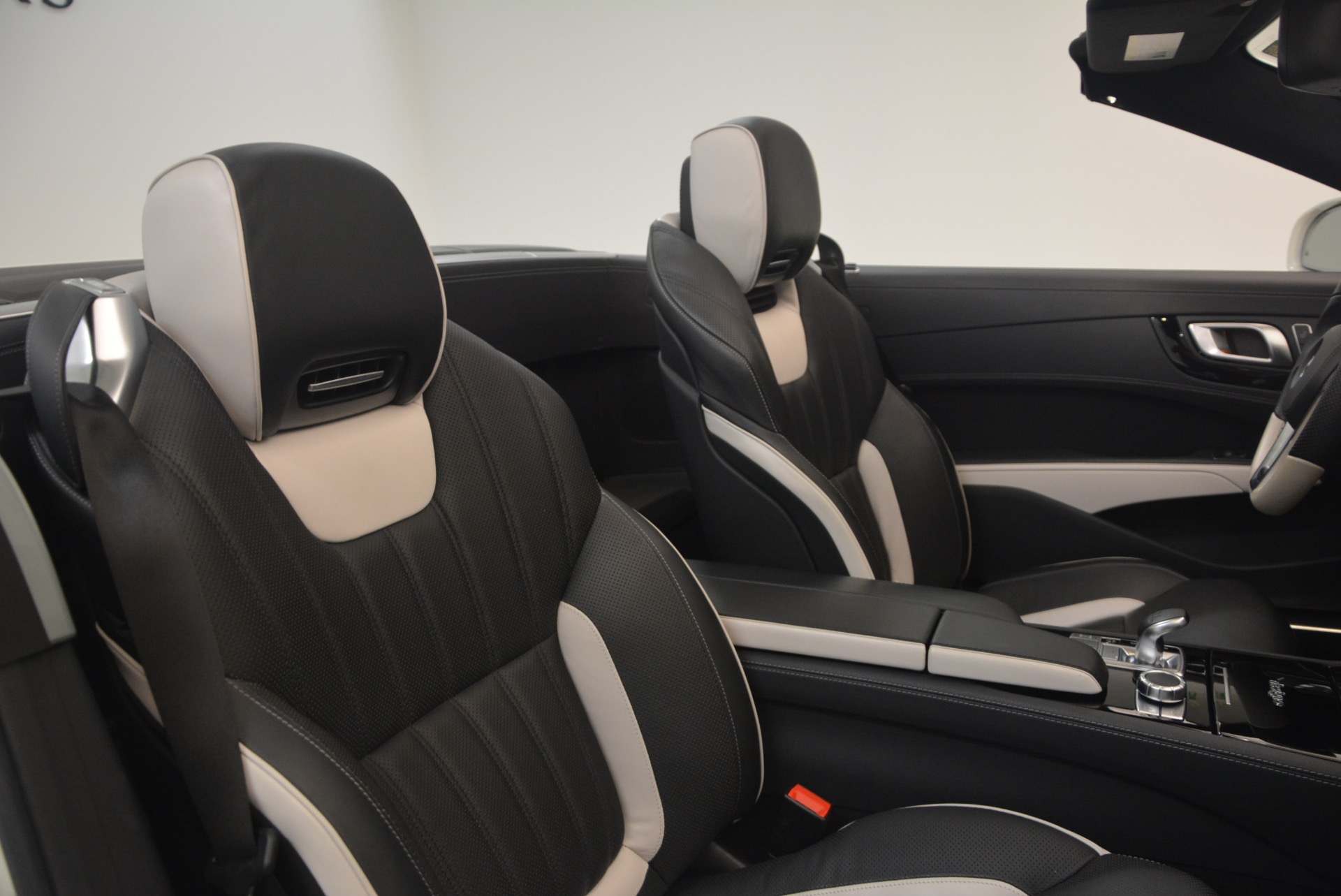 Pre-Owned 2015 Mercedes Benz SL-Class SL 550 For Sale (Special Pricing ...
