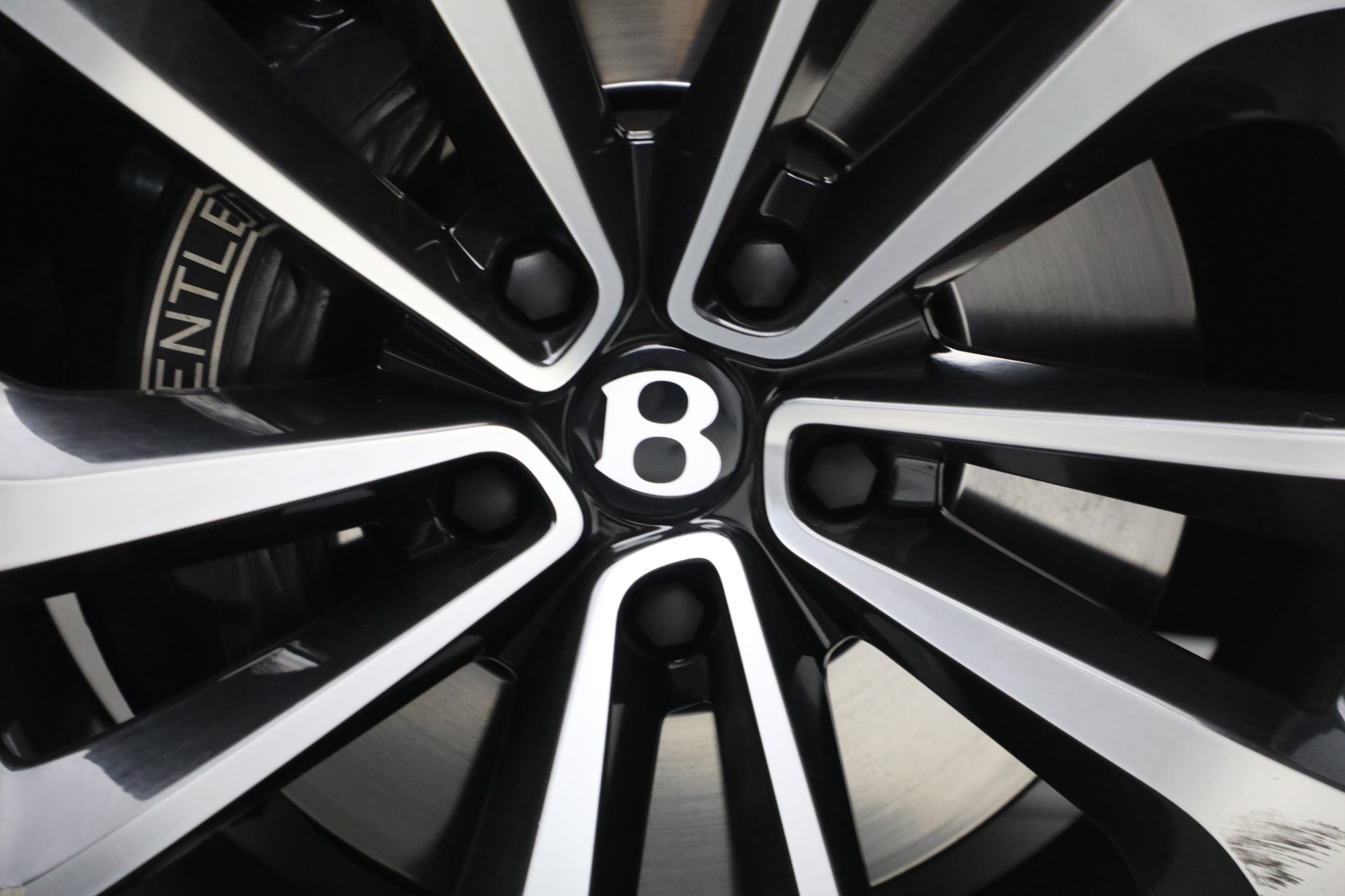 Pre-Owned 2018 Bentley Bentayga Signature Edition For Sale (Special ...