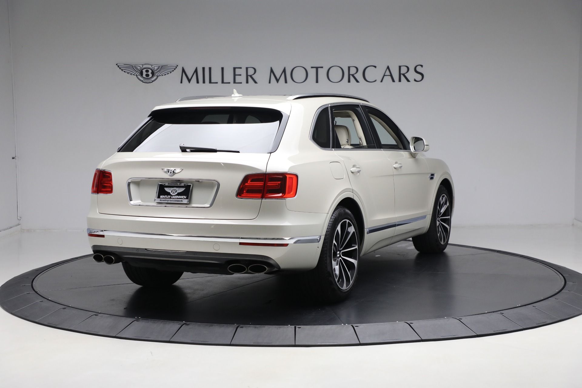 Pre-Owned 2018 Bentley Bentayga Signature Edition For Sale (Special ...