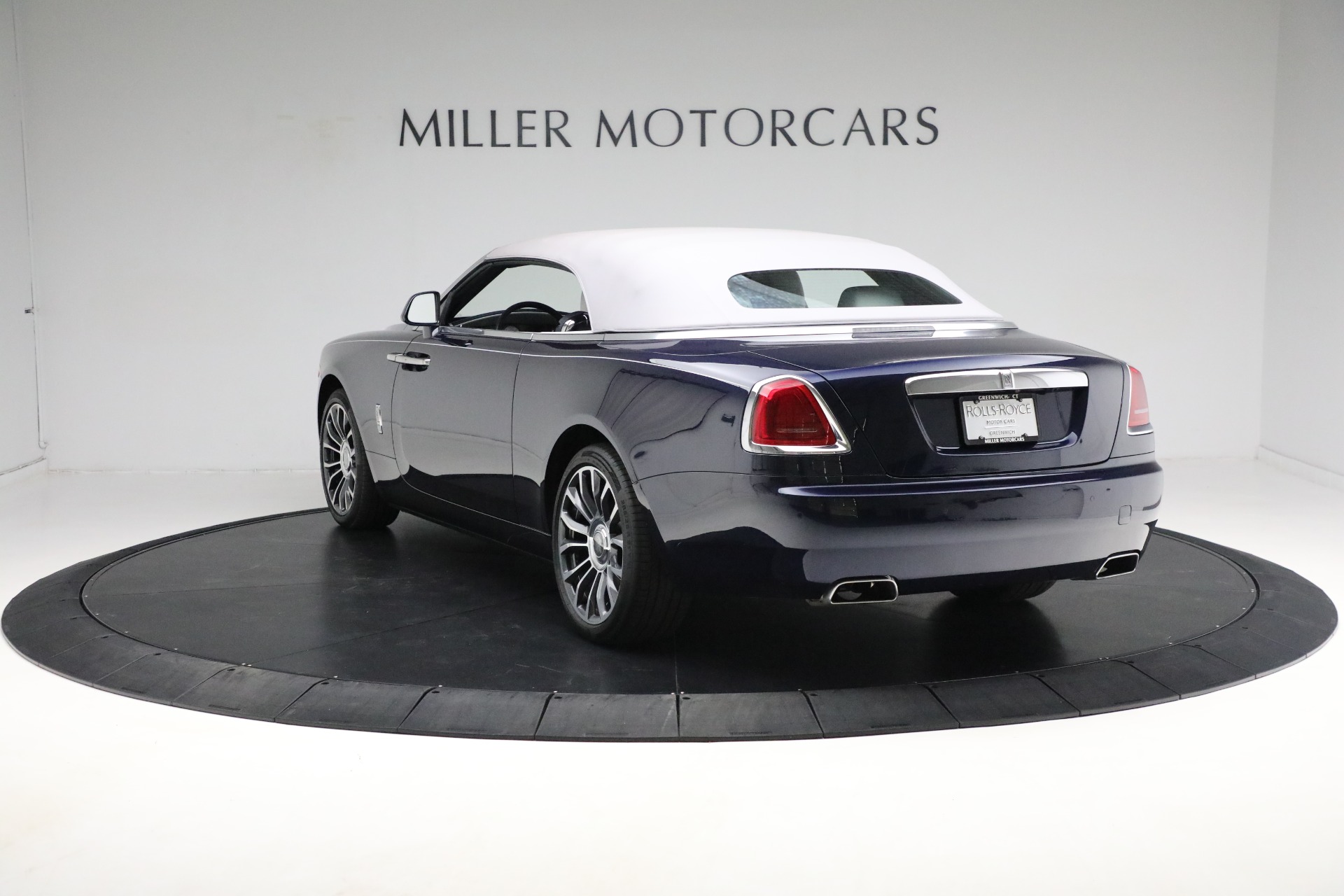 Pre-Owned 2019 Rolls-Royce Dawn For Sale (Special Pricing) | Aston ...