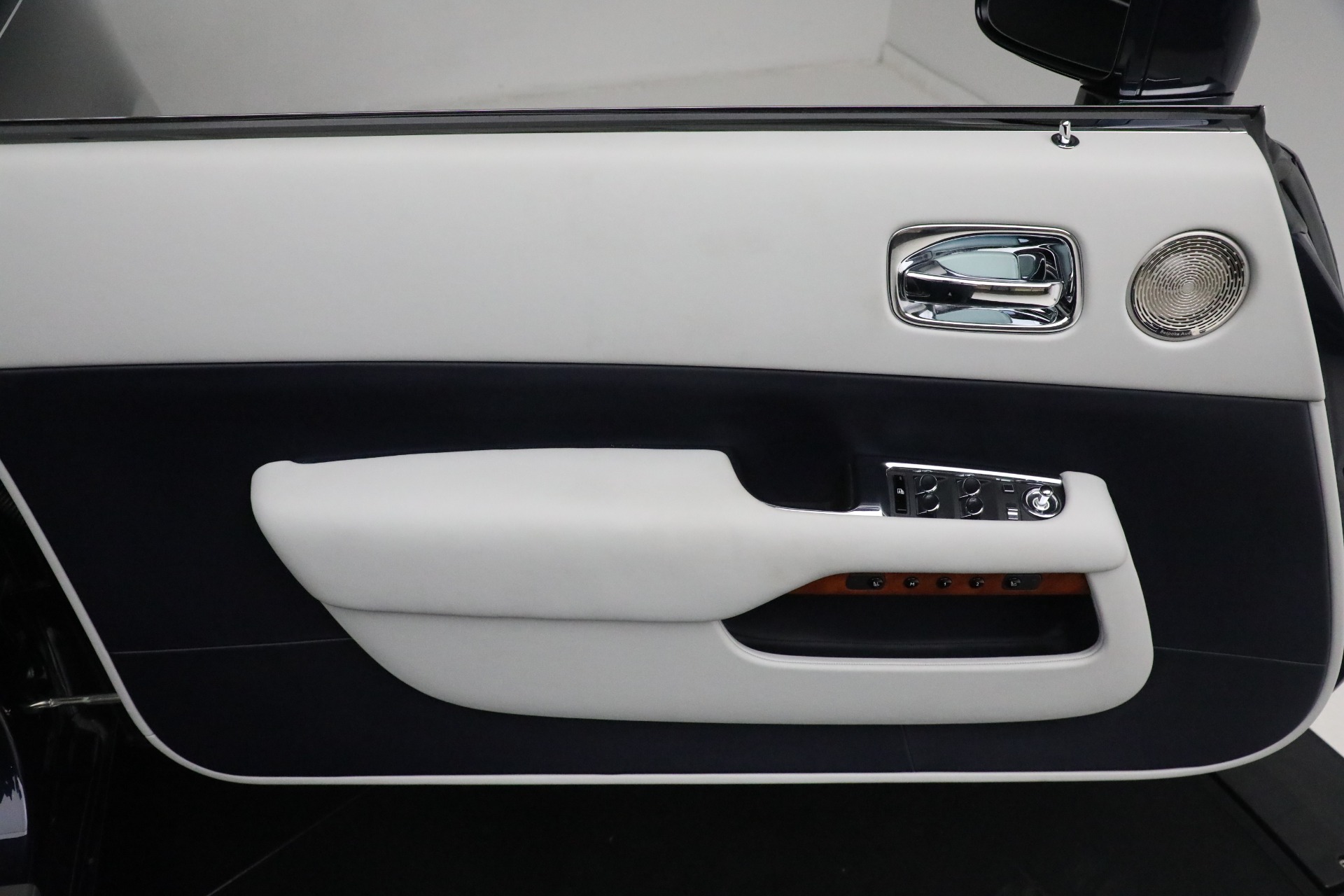 Pre-Owned 2019 Rolls-Royce Dawn For Sale (Special Pricing) | Aston ...