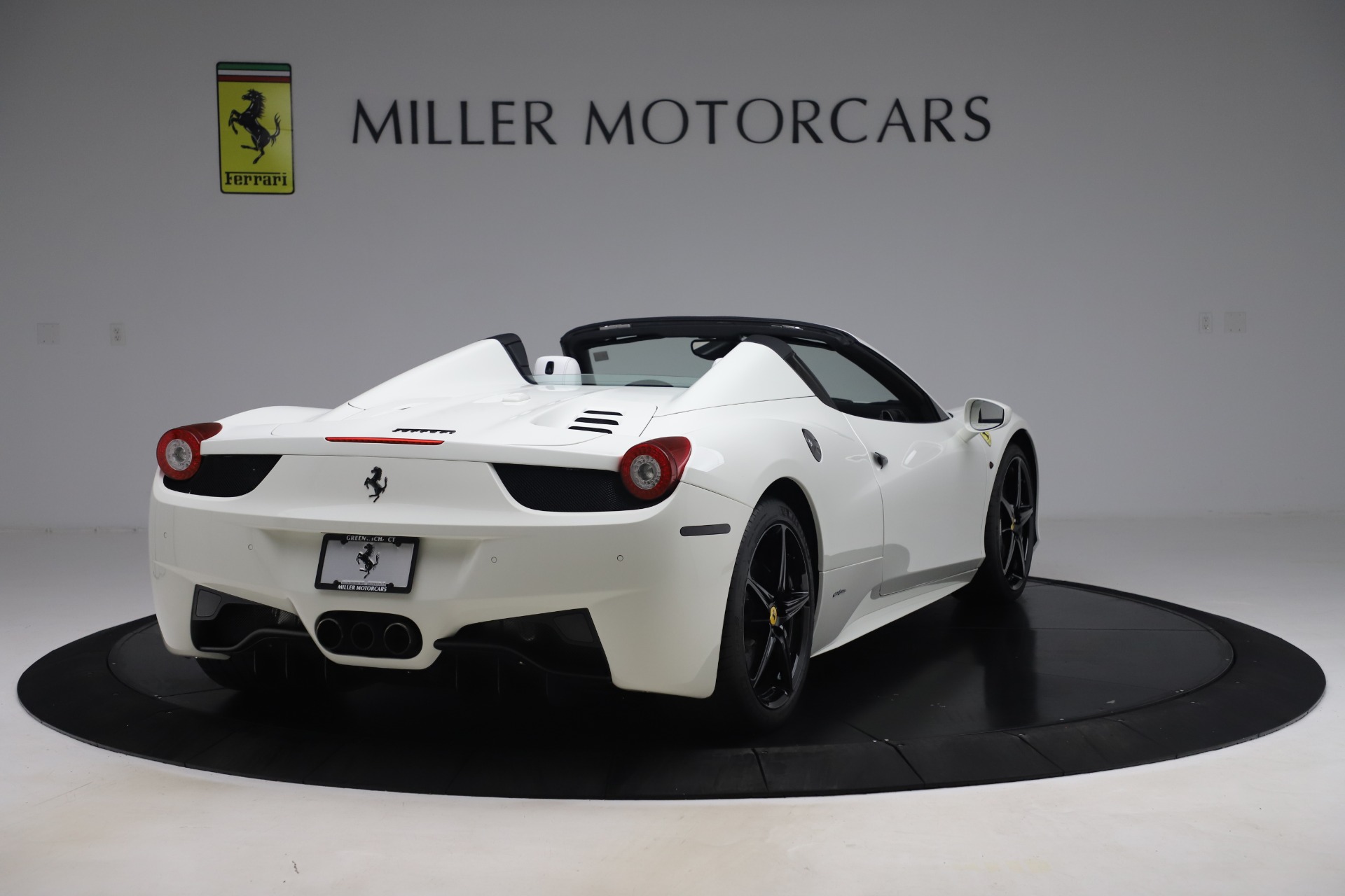 Pre-Owned 2015 Ferrari 458 Spider For Sale (Special Pricing) | Aston ...