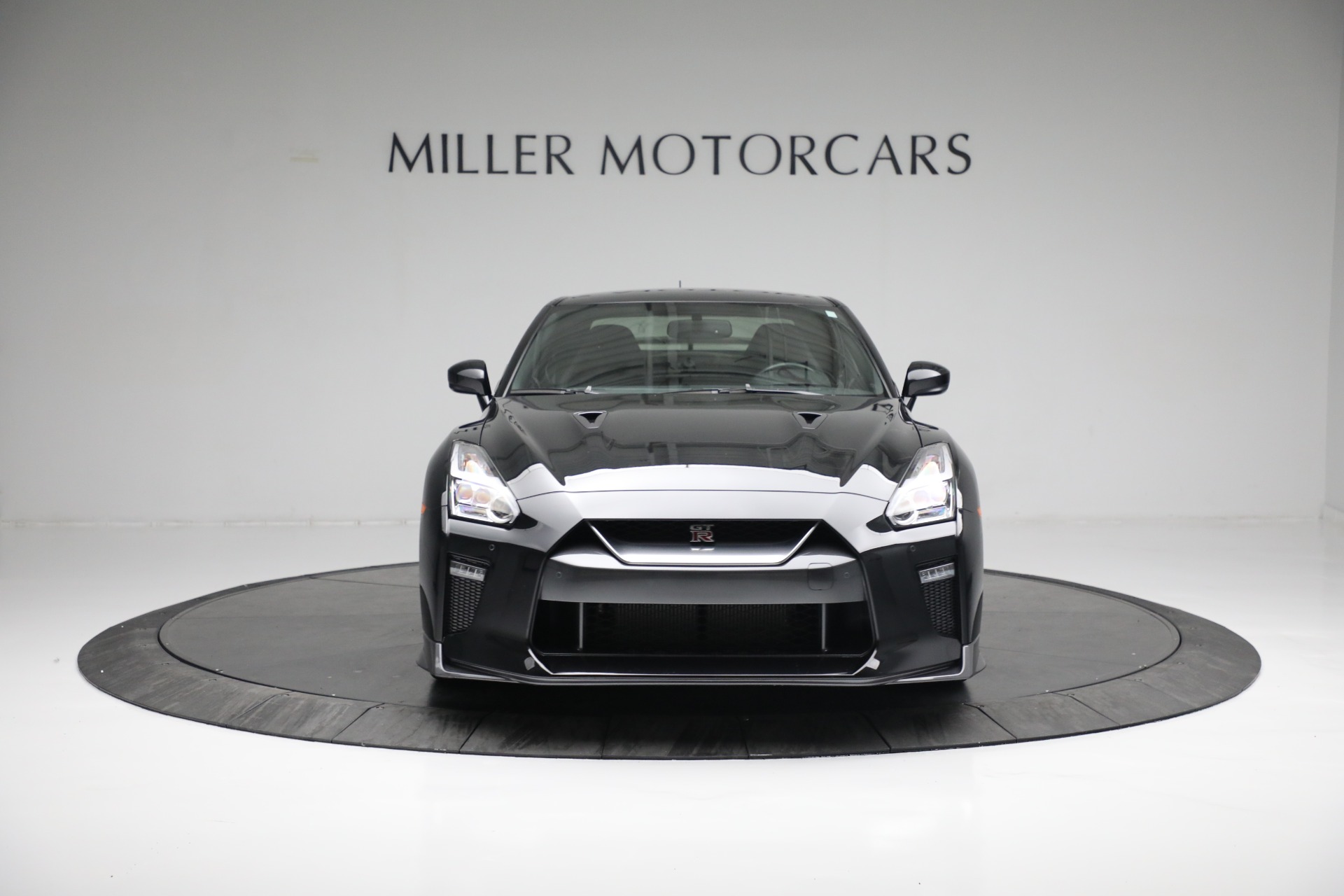 Pre-Owned 2017 Nissan GT-R Premium For Sale (Special Pricing) | Aston ...