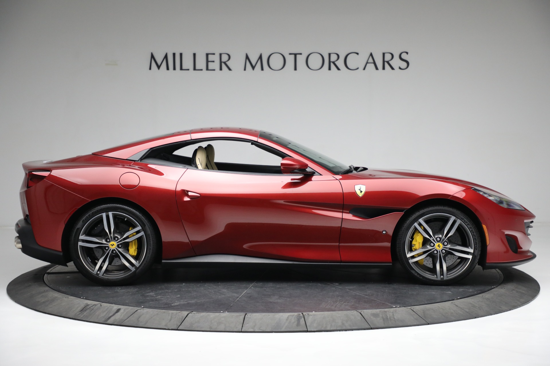Pre-Owned 2019 Ferrari Portofino For Sale (Special Pricing) | Aston ...