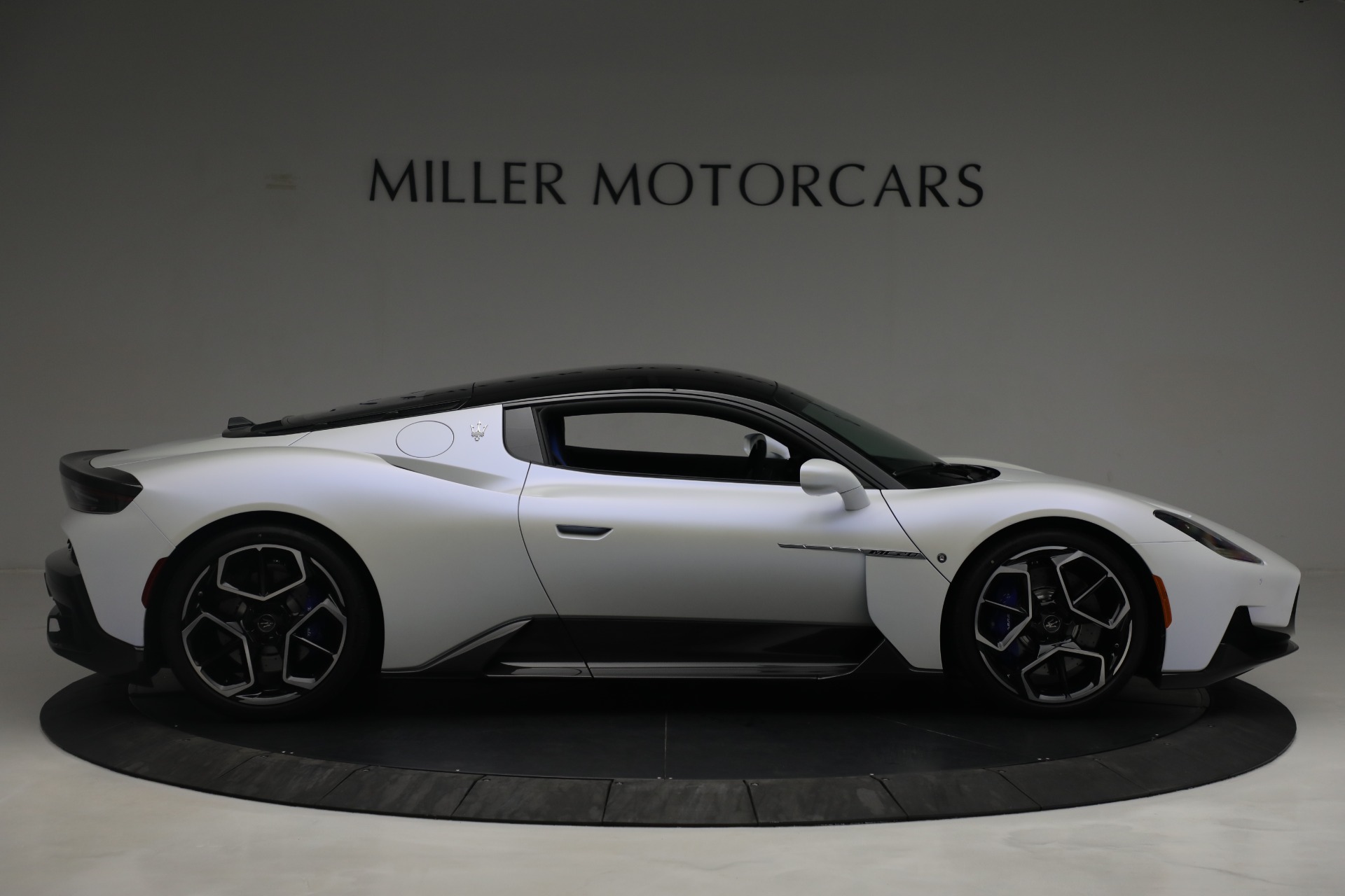 Pre-Owned 2022 Maserati MC20 For Sale (Special Pricing) | Aston Martin ...
