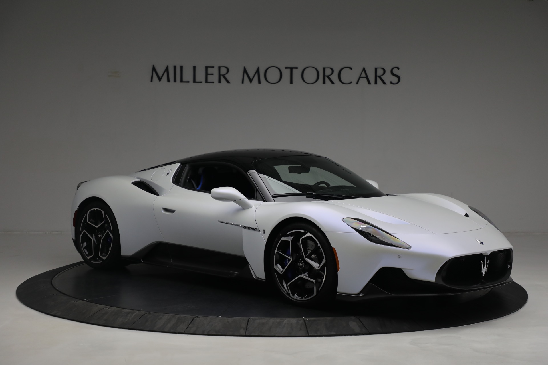 Pre-Owned 2022 Maserati MC20 For Sale (Special Pricing) | Aston Martin ...