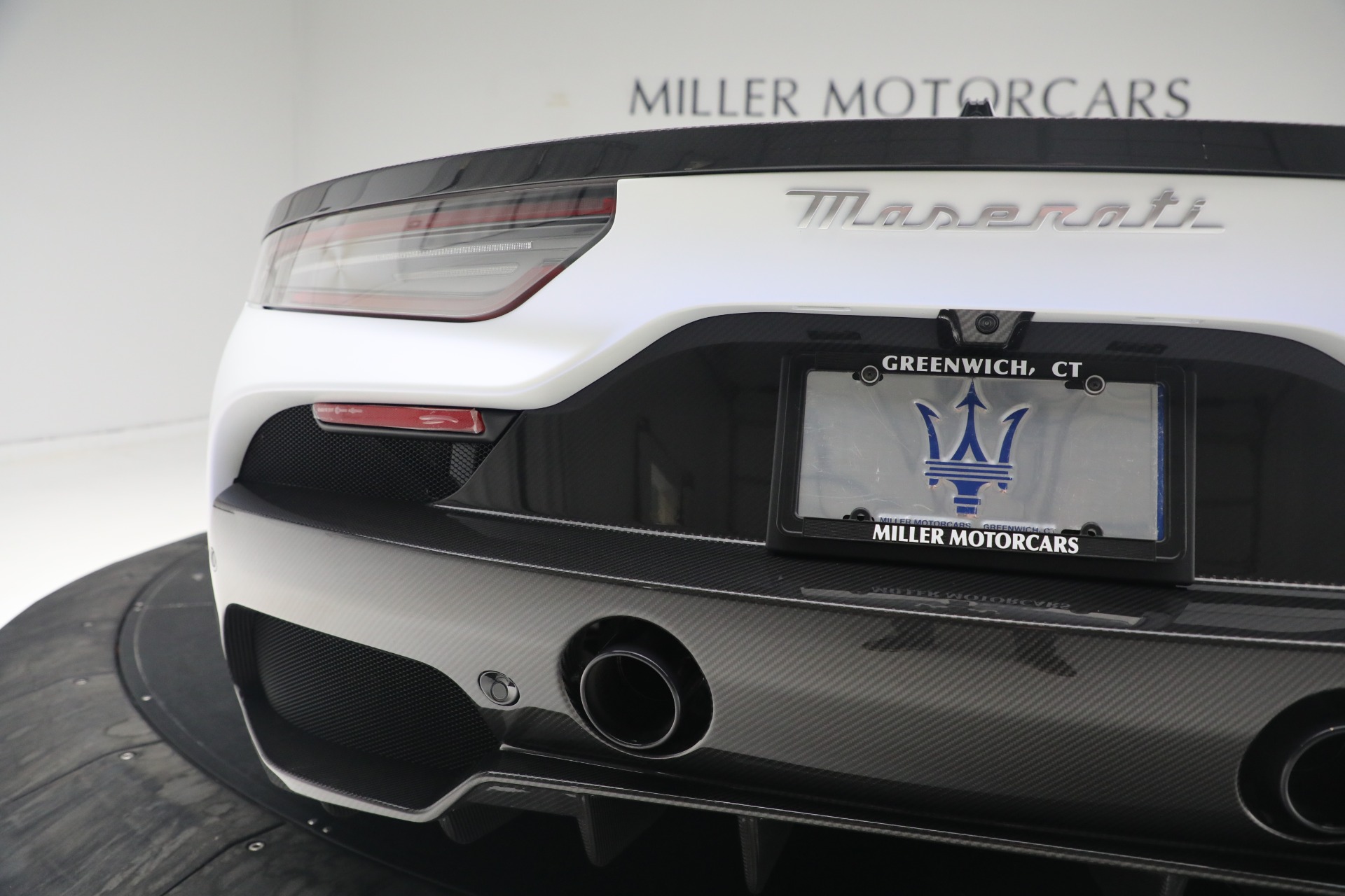 Pre-Owned 2022 Maserati MC20 For Sale (Special Pricing) | Aston Martin ...