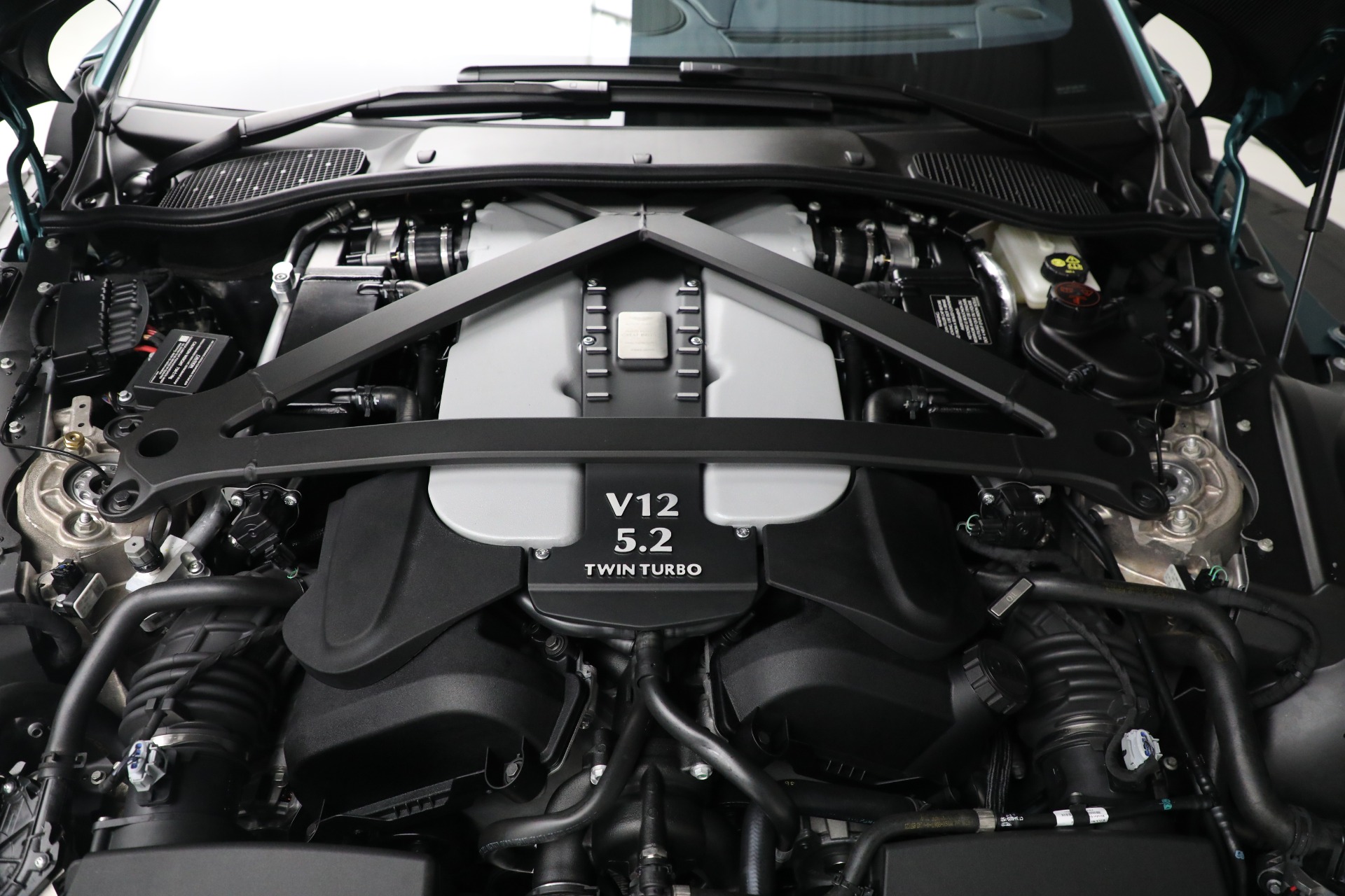 New 2023 Aston Martin Vantage V12 For Sale (Special Pricing) | Miller ...