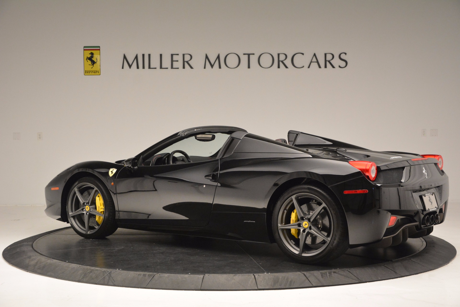 Pre-Owned 2014 Ferrari 458 Spider For Sale (Special Pricing) | Aston ...
