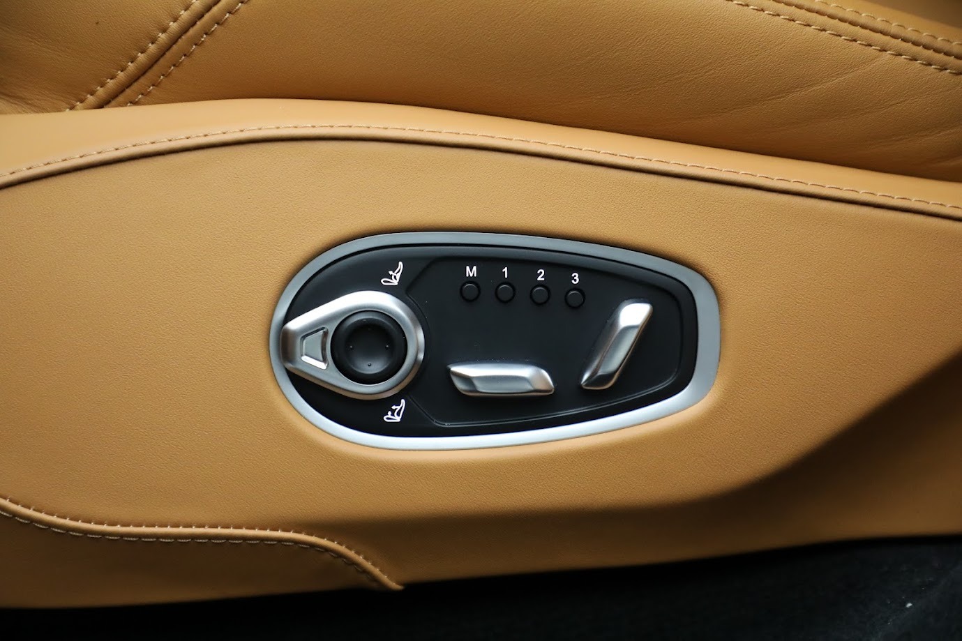 New 2024 Aston Martin DBX For Sale (Special Pricing) | Aston Martin of Greenwich Stock #A1807