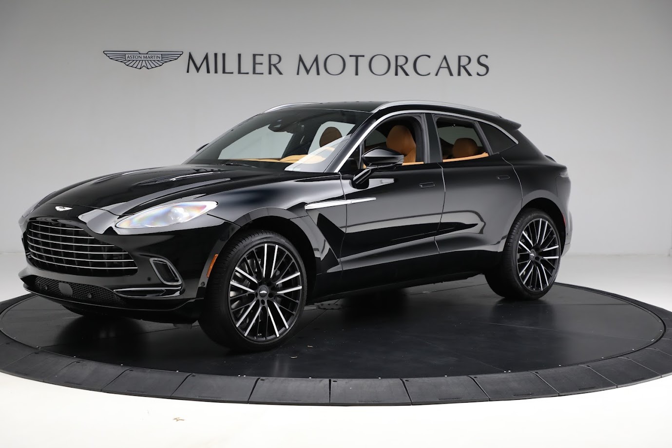 Pre-Owned 2024 Aston Martin DBX For Sale (Special Pricing) | Aston ...