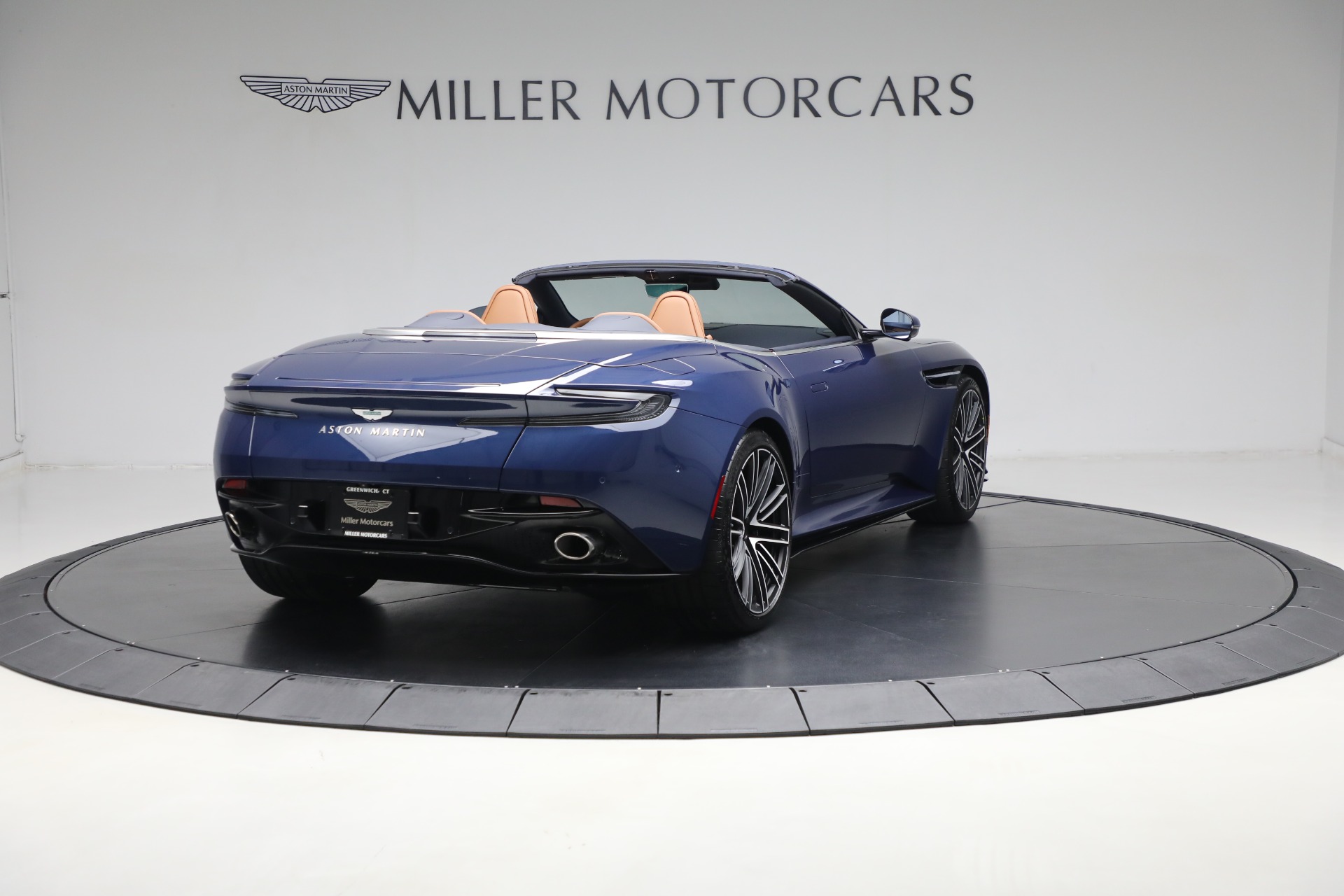 New 2025 Aston Martin DB12 Volante For Sale (Special Pricing) | Aston Martin of Greenwich Stock ...