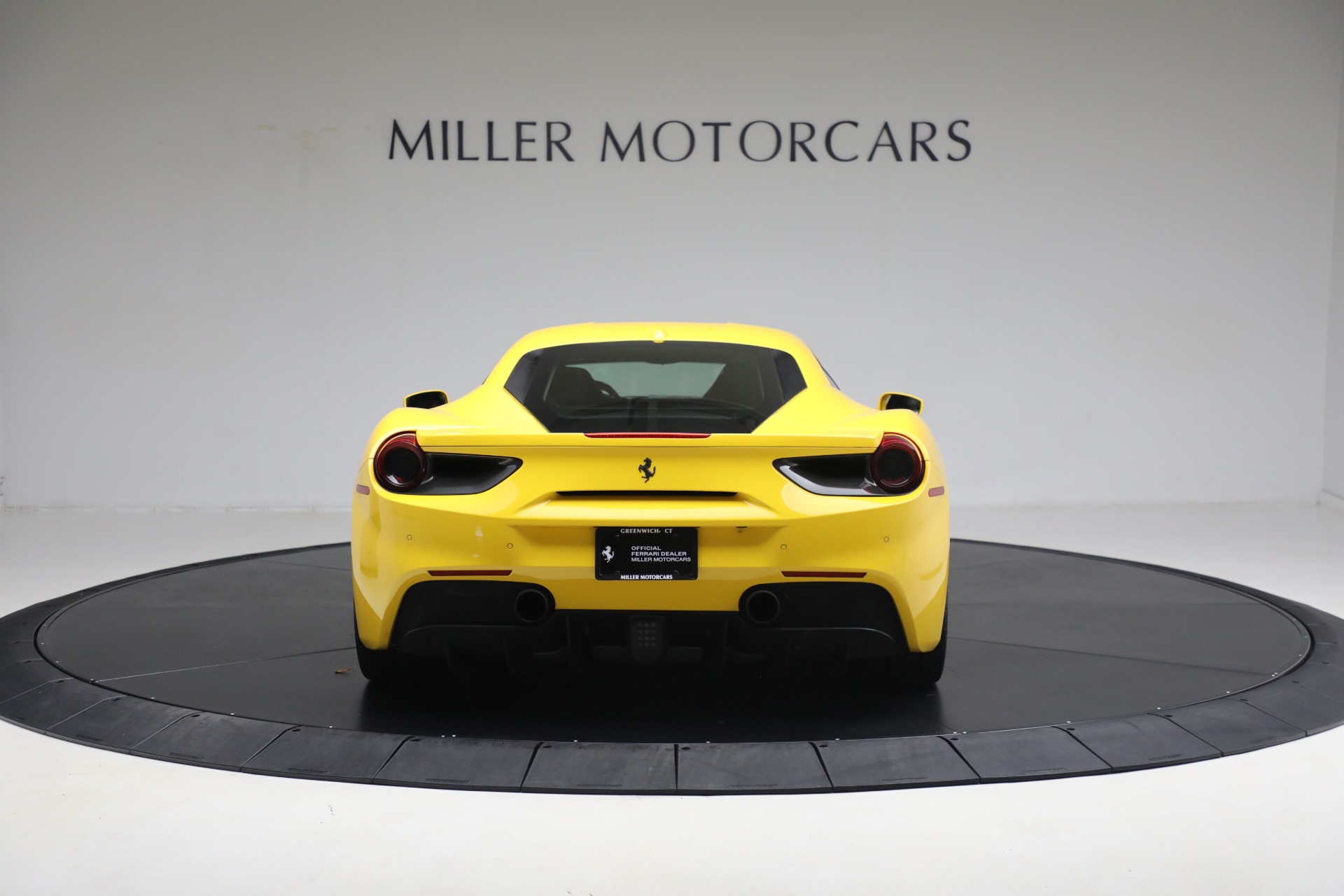 Pre-Owned 2018 Ferrari 488 GTB For Sale (Special Pricing) | Aston ...