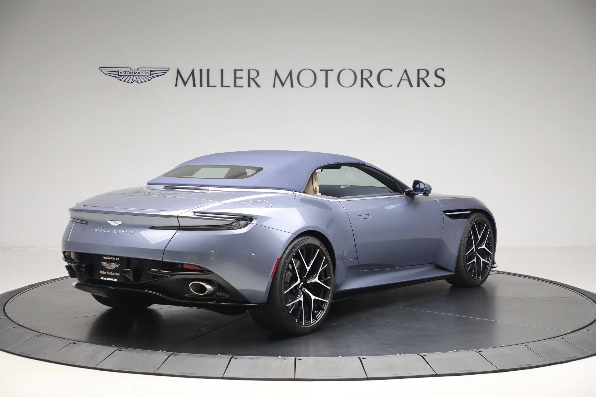 New 2025 Aston Martin DB12 Volante For Sale (Special Pricing) | Aston ...
