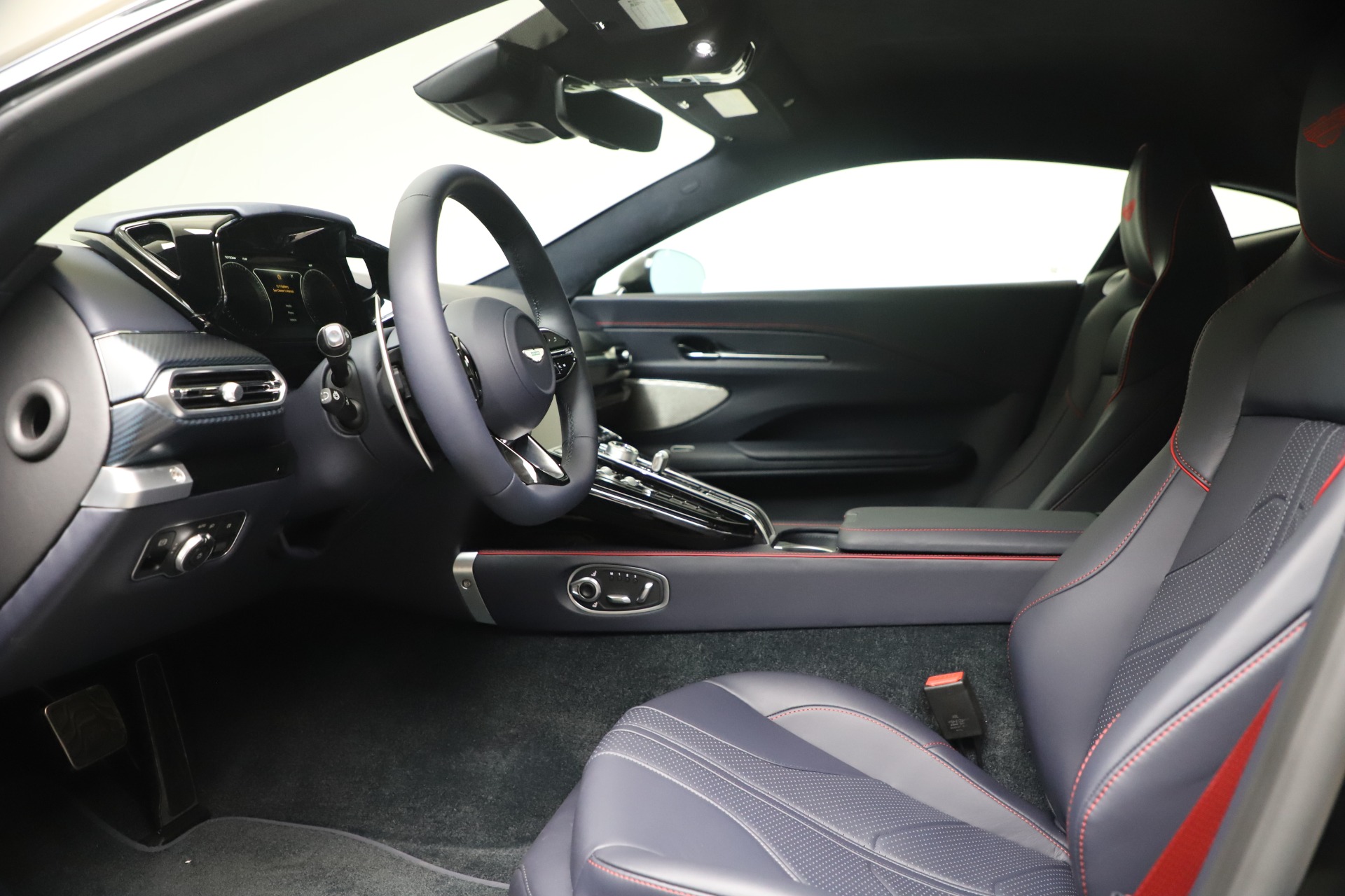 New 2025 Aston Martin Vantage For Sale (Special Pricing) | Aston Martin of Greenwich Stock #A1919