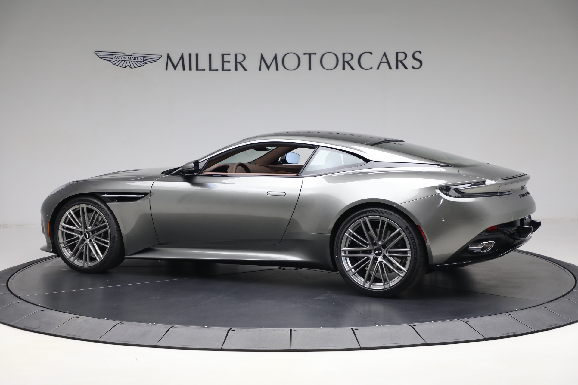 New 2025 Aston Martin DB12 V8 For Sale (Special Pricing) | Aston Martin ...