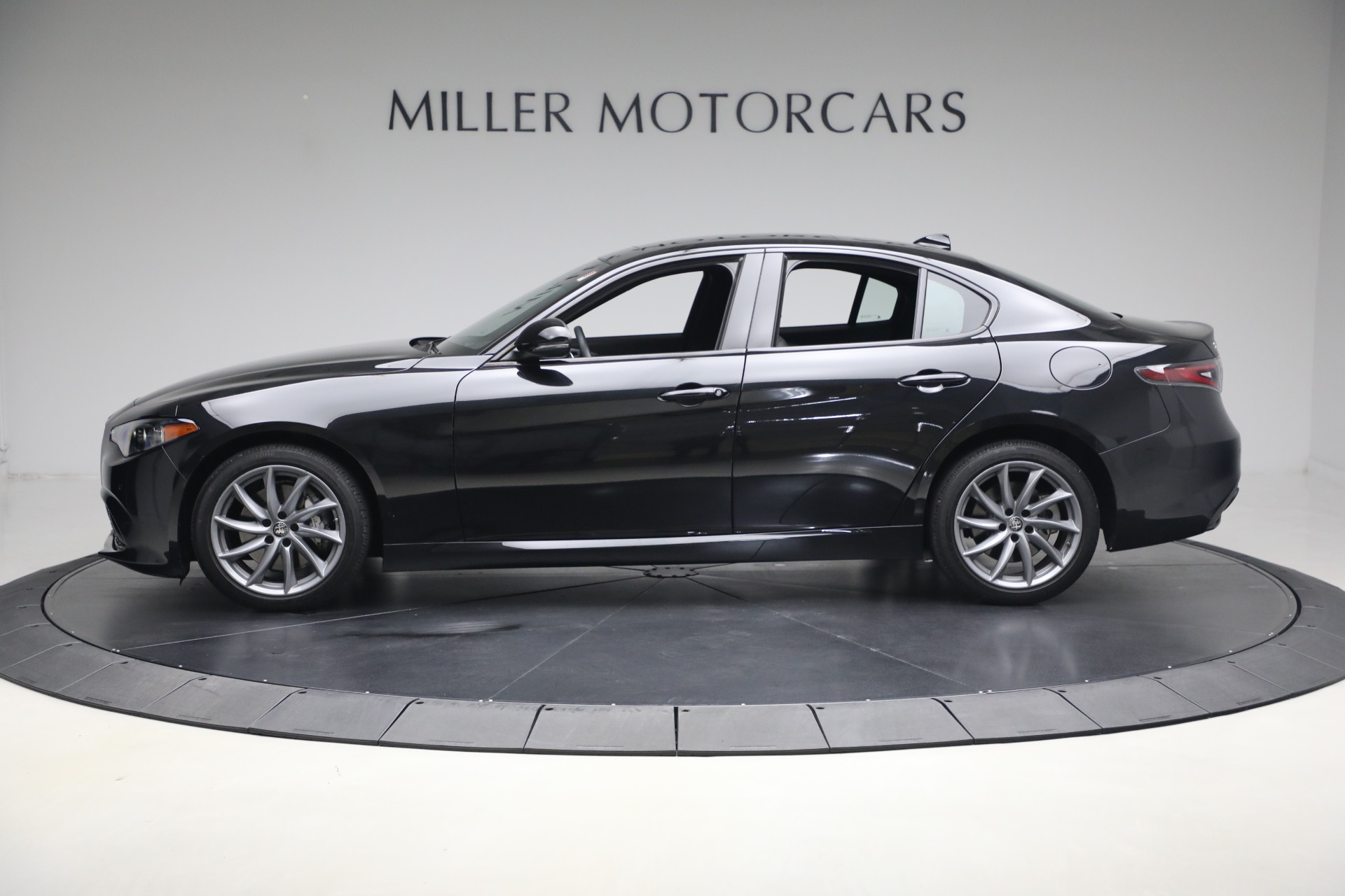 New 2025 Alfa Romeo Giulia Sprint For Sale (Special Pricing) | Aston ...