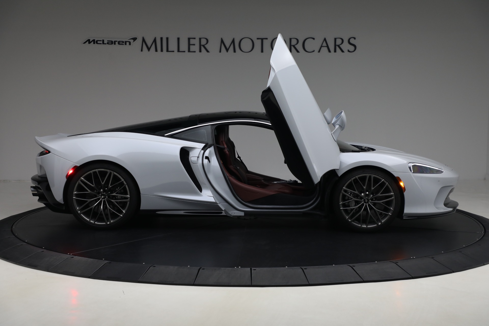 Pre-Owned 2023 McLaren GT Luxe For Sale ($185,900) | Aston Martin of ...