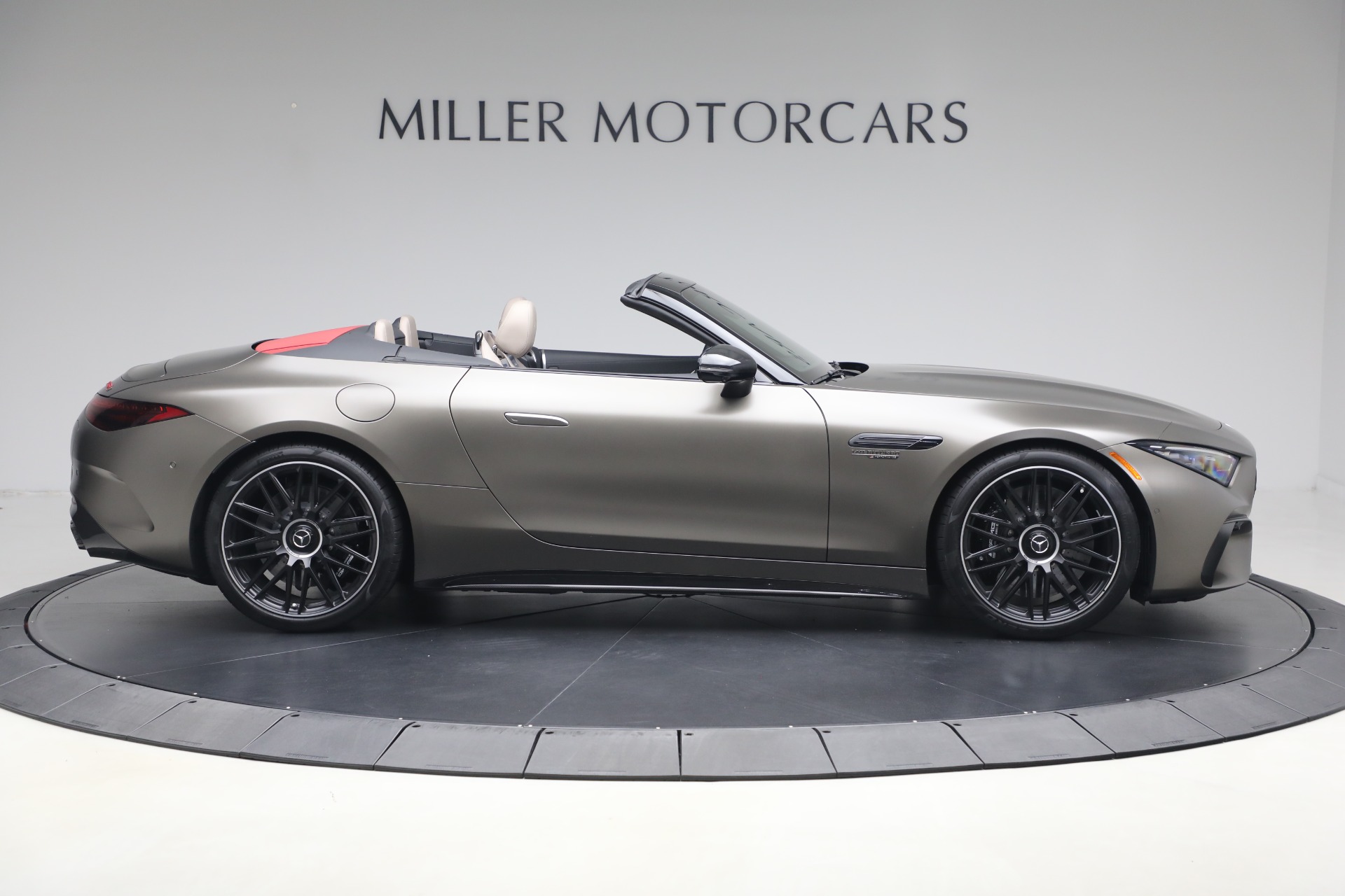 Pre-Owned 2025 Mercedes-Benz SL-Class AMG SL 63 S E Performance For ...