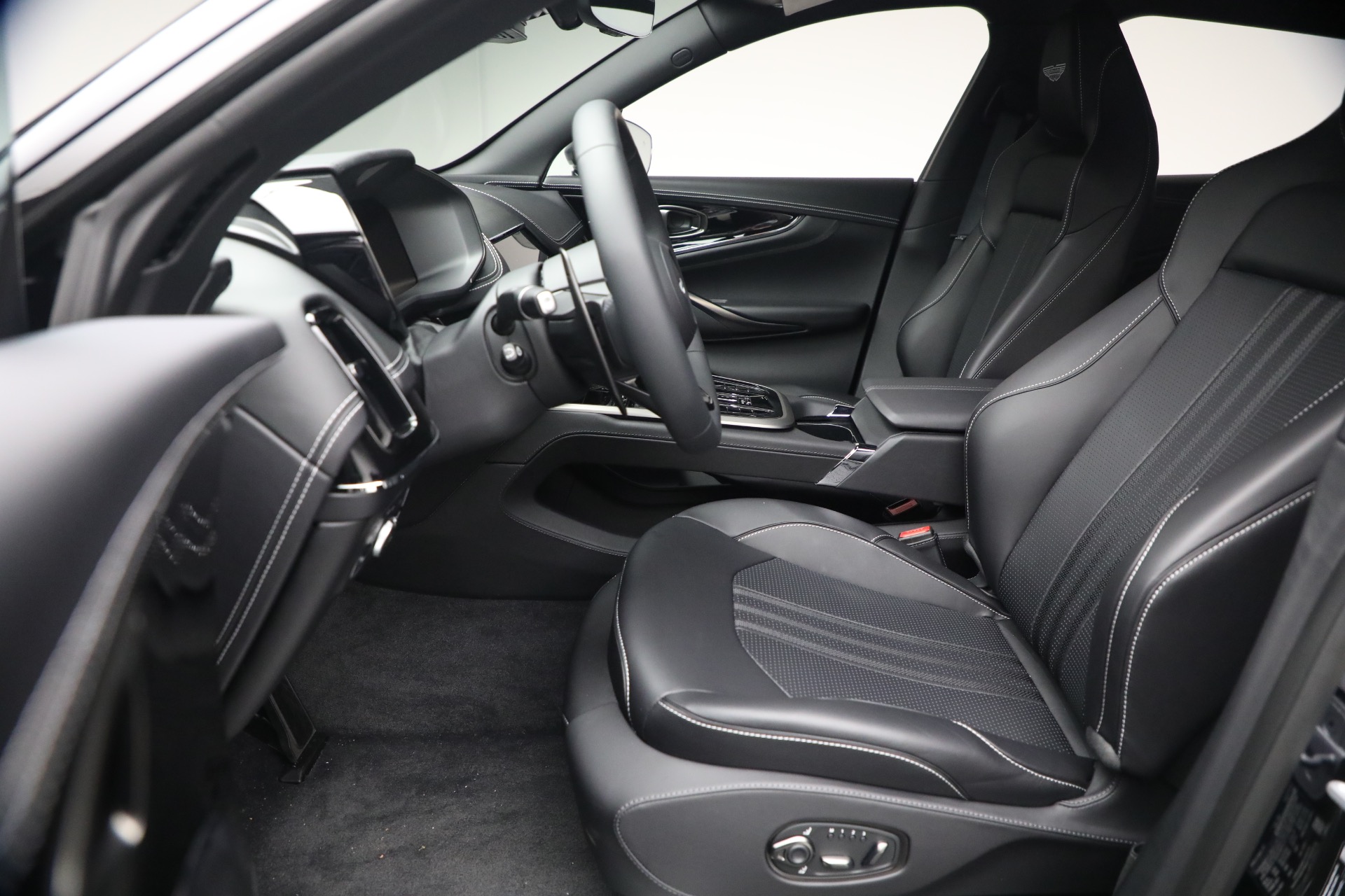 New 2026 Aston Martin DBX 707 For Sale ($320,800) | Miller Motorcars ...