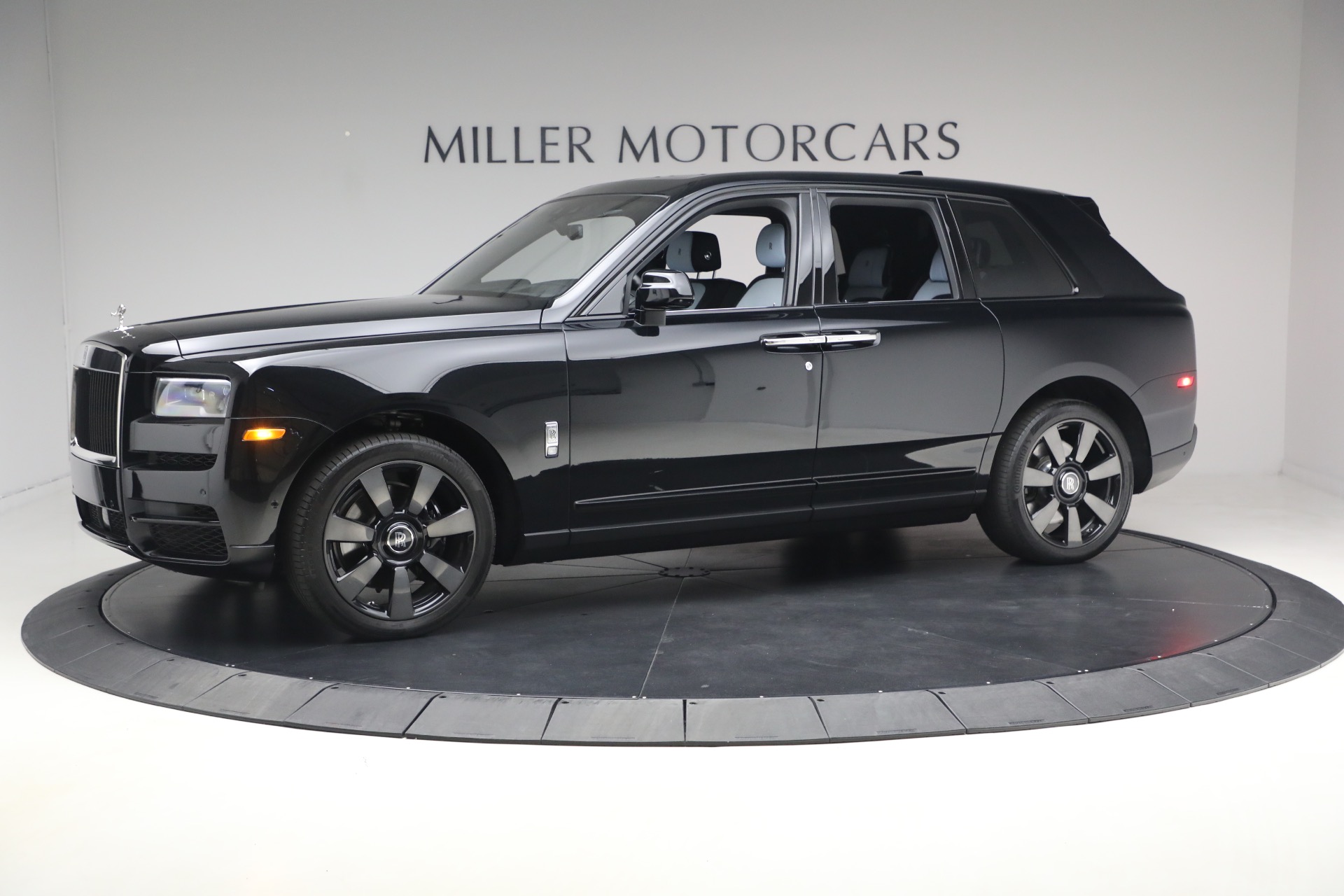 Pre-Owned 2022 Rolls-Royce Cullinan For Sale (Special Pricing) | Aston ...